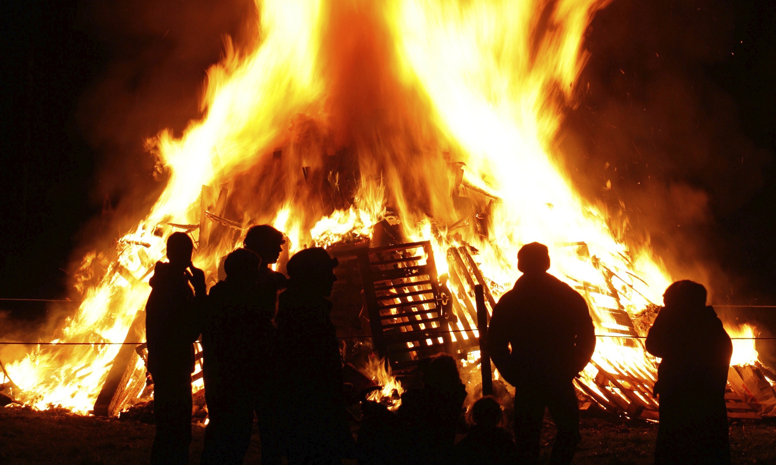 Bonfire Night Playlist | Just Another Blog From a Woman
